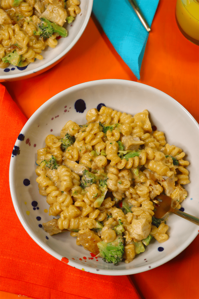 Broccoli Cheddar Mac and Cheese with Chicken - Dope Kitchen
